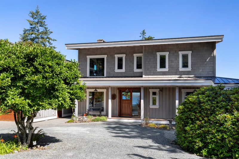 Cape Cod Style Renovation - David Coulson Design